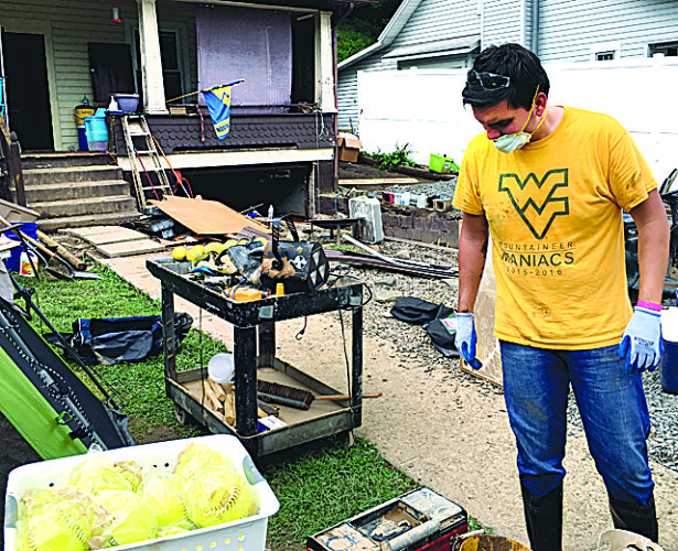 Wheeling native Blake Humphrey Leads WVU Students in Lending a Hand in ...
